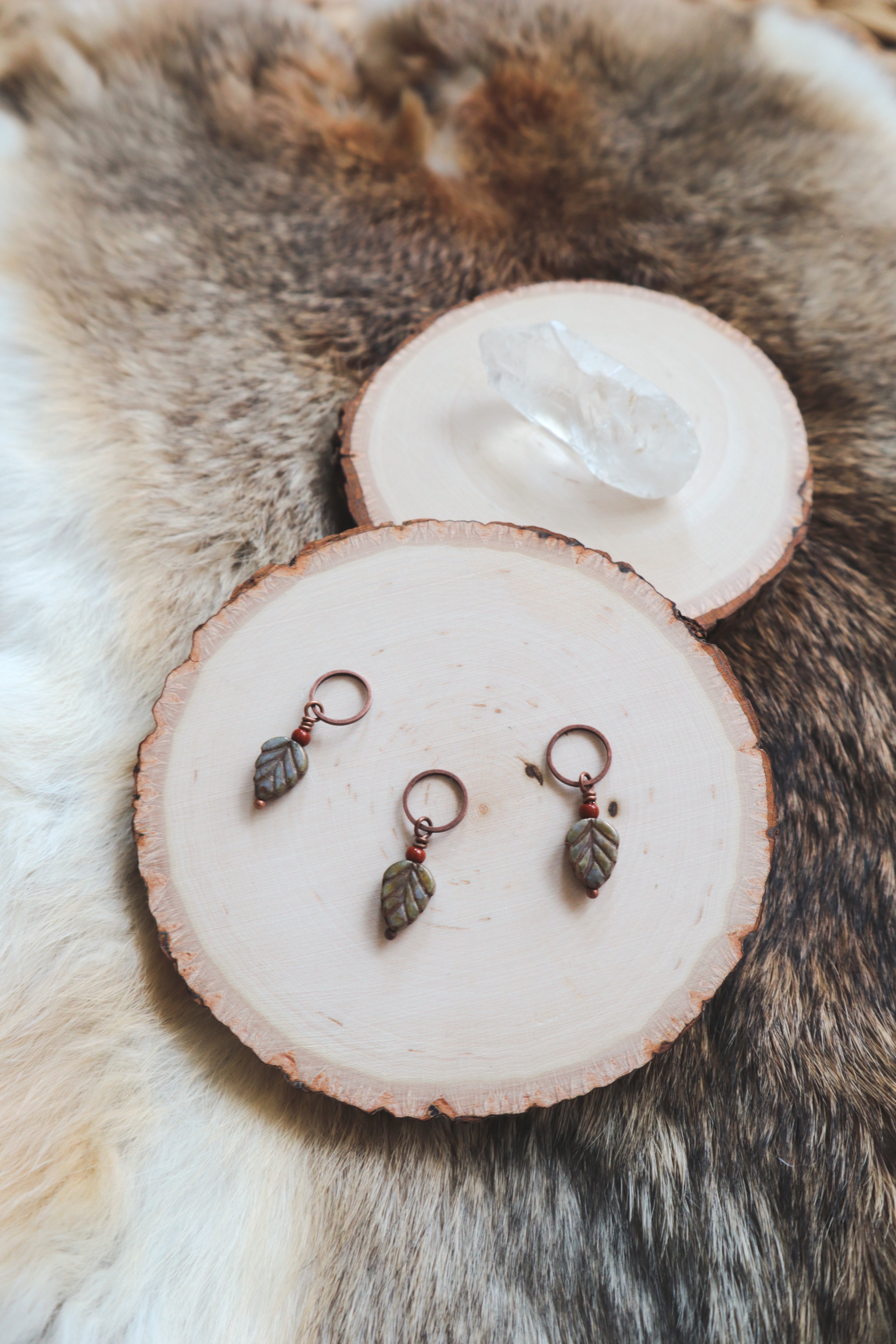 Little Leaf // Stitch Marker – Horse Feather Fiber Arts